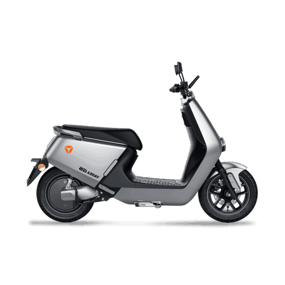 Hire a Yadea G5S Scooter in Kalo Chorio from 30 € per day